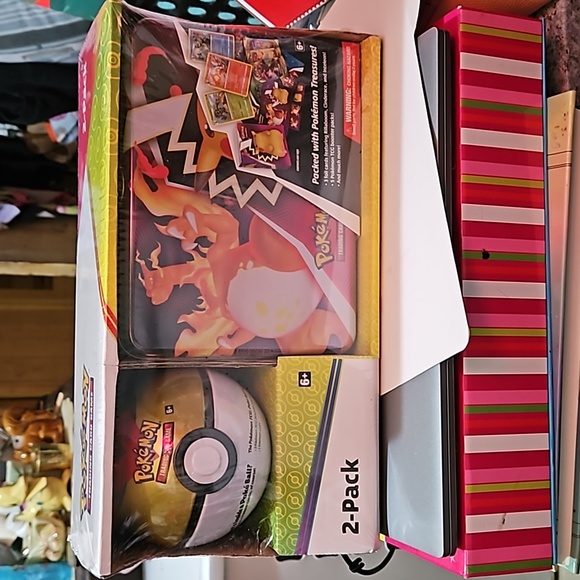 Pokemon | Other | Pokemon Tcg Charizard Collectors Chest Tin Lunchbox ...
